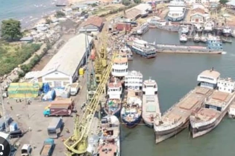 Signature d'un contrat historique pour la modernisation du port de ...